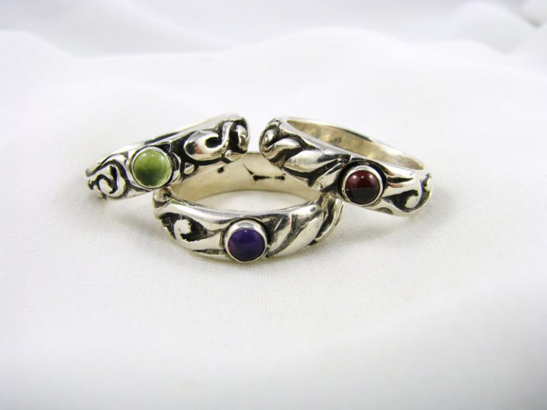 Vine Ring with Stone – Wigle Designs